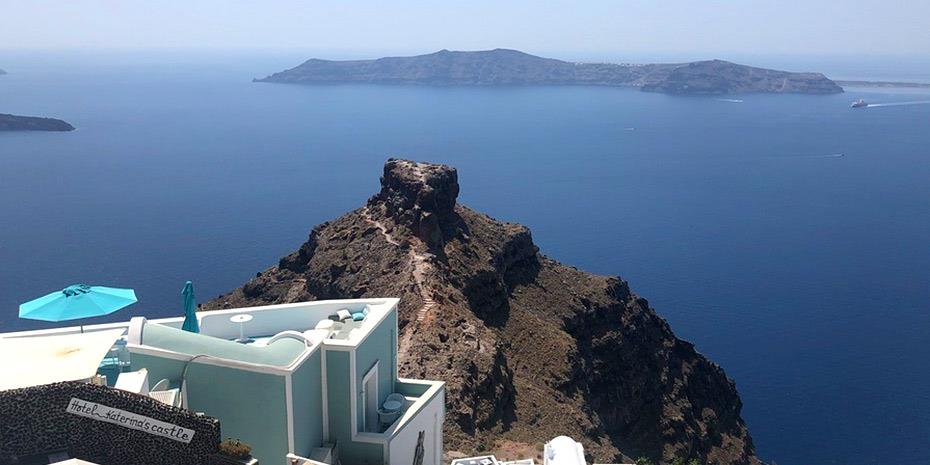 TUI και Alltours στο Euro2day.gr: Η πρώτη αντίδραση για Σαντορίνη-τουρισμό