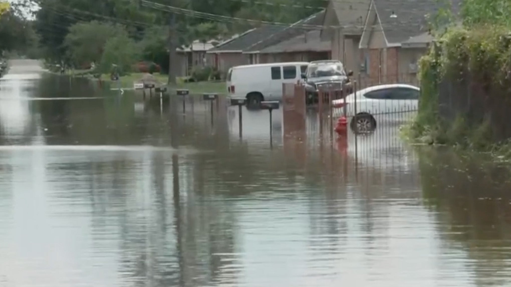 Flood-Weary Louisiana Residents Face Francine's Aftermath
