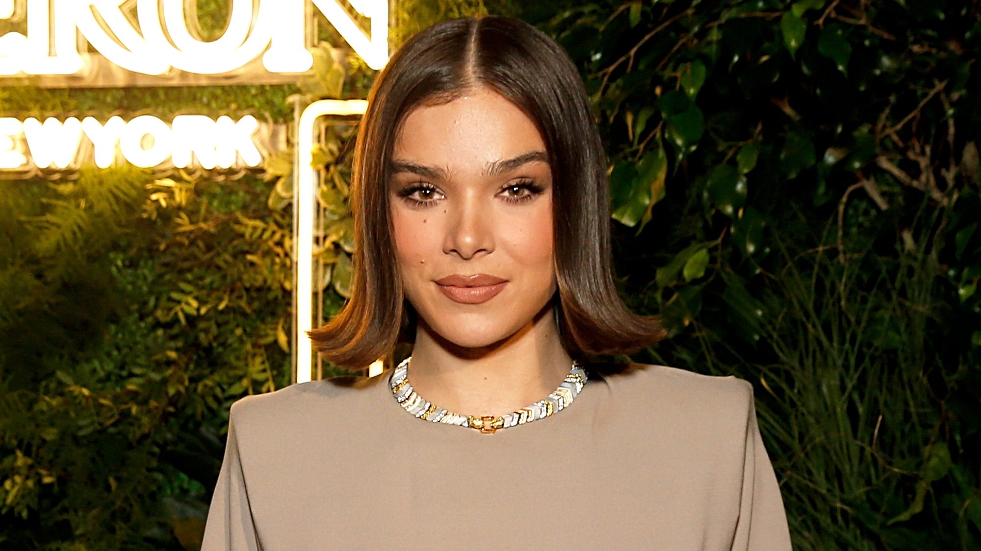 Hailee Steinfeld’s Dress Turns Heads in Leaked Photos From Josh Allen ...