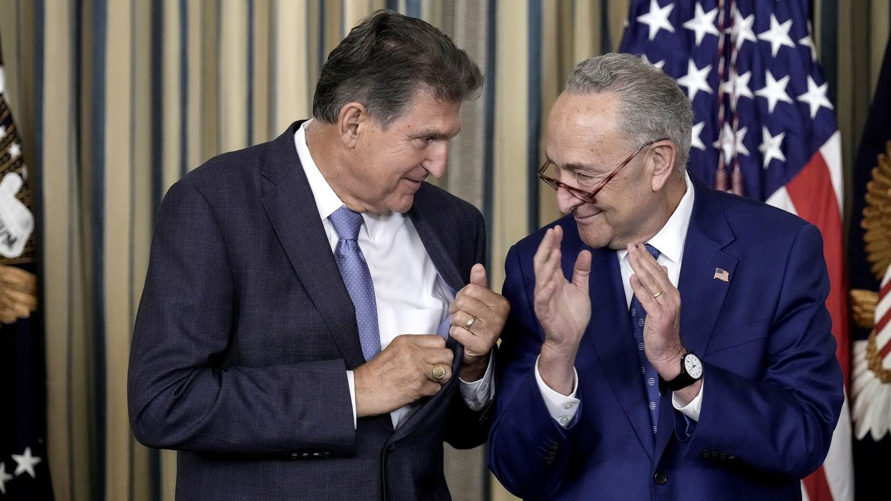 Manchin opens door for Schumer on judicial confirmations Manchin opens door for Schumer on judicial confirmations