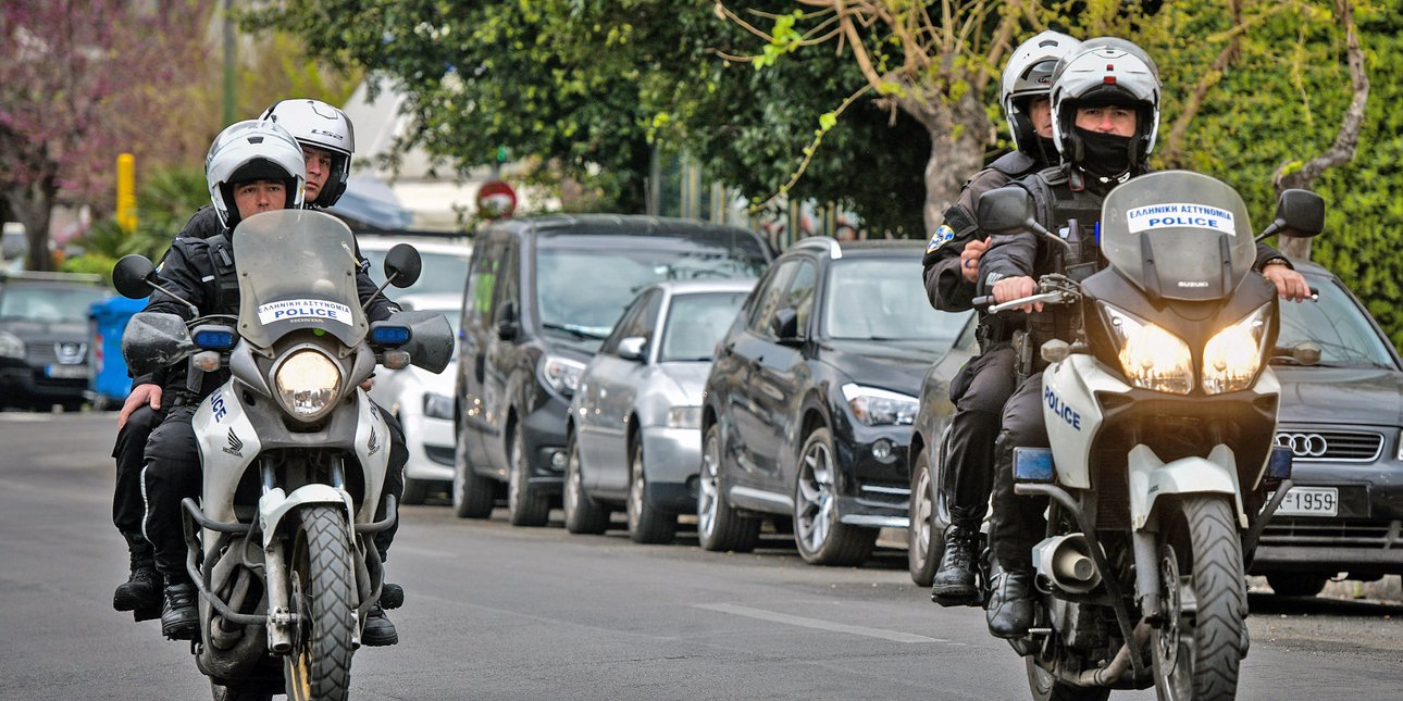 Θεσσαλονίκη: «Γέφυρα ζωής» της ΕΛ.ΑΣ. για 7χρονο που χτύπησε σε τζαμαρία
