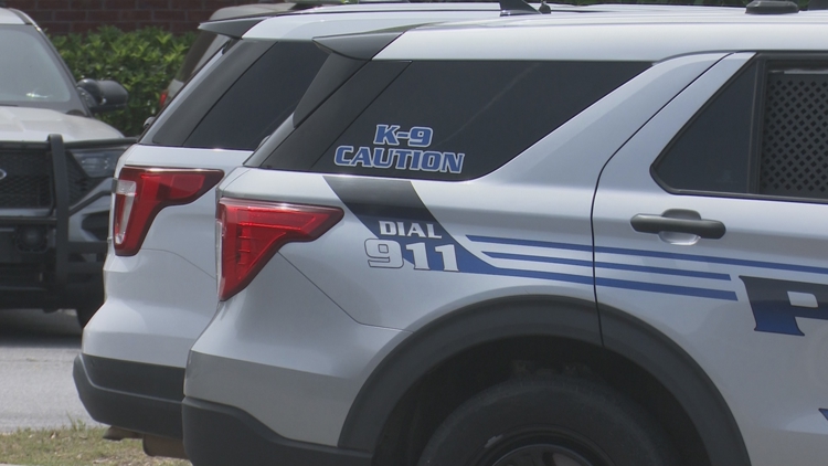 Man dead after standoff with multiple police departments at Galleria ...