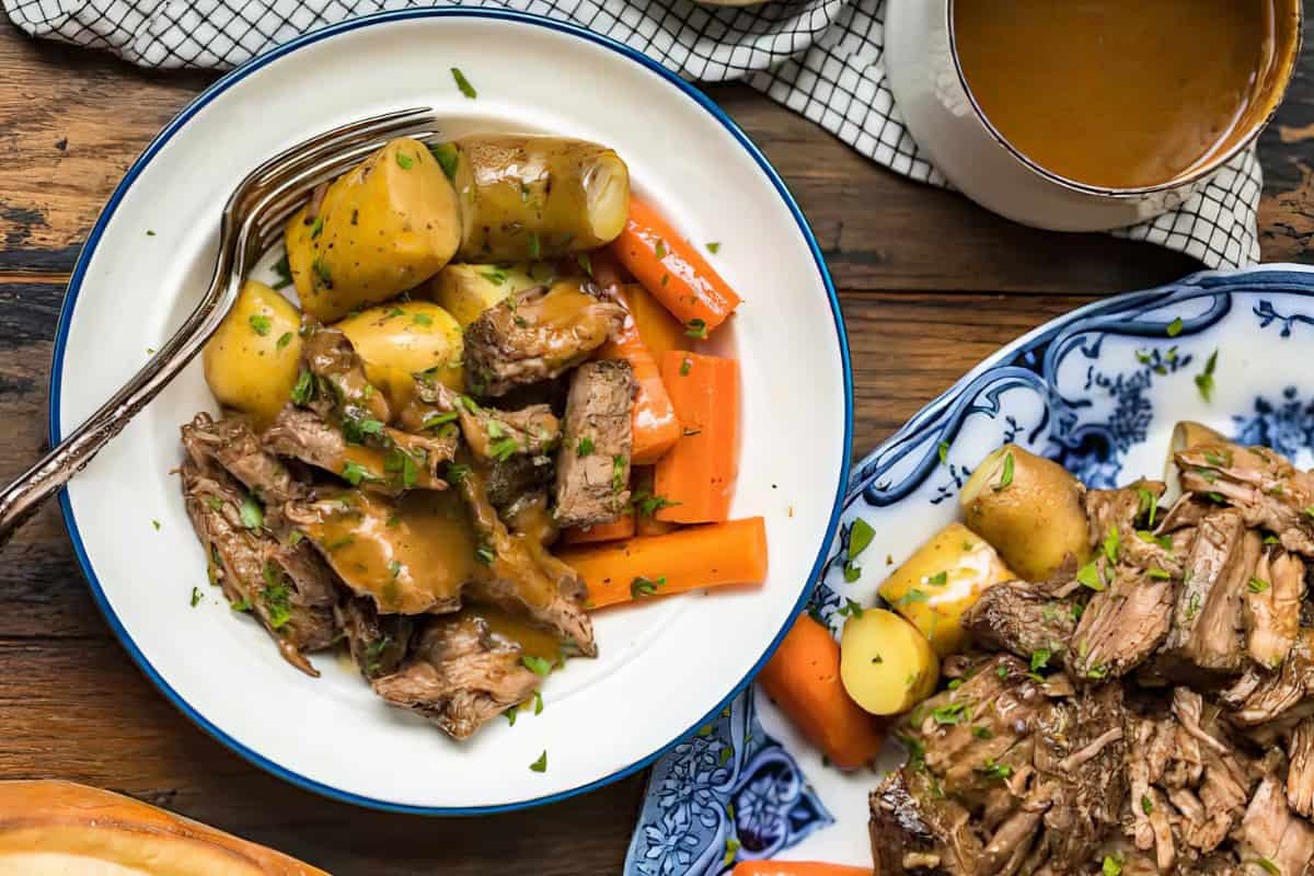 Effortless Slow Cooker Dishes That Cook While You Chill