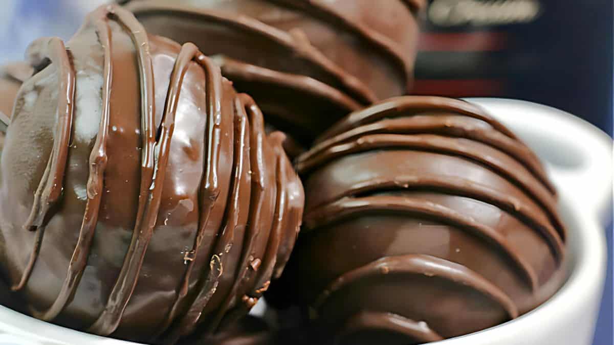 17 Dessert Truffles That Always Hit the Sweet Spot