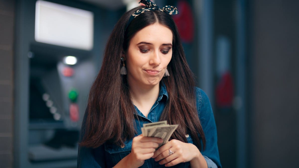 14 bad money habits that can ruin your savings
