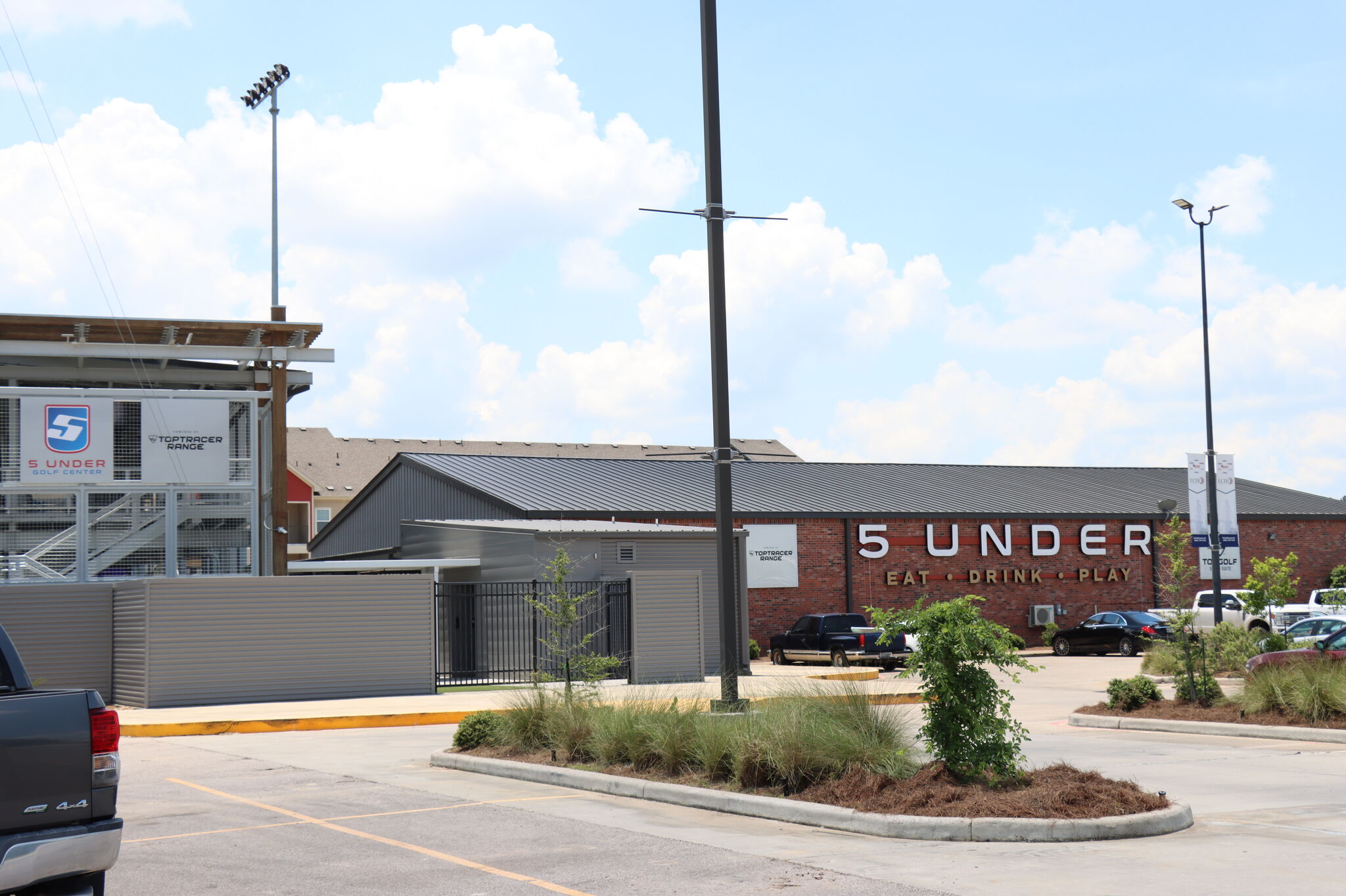 5 Under sets specials for Masters golf tournament weekend