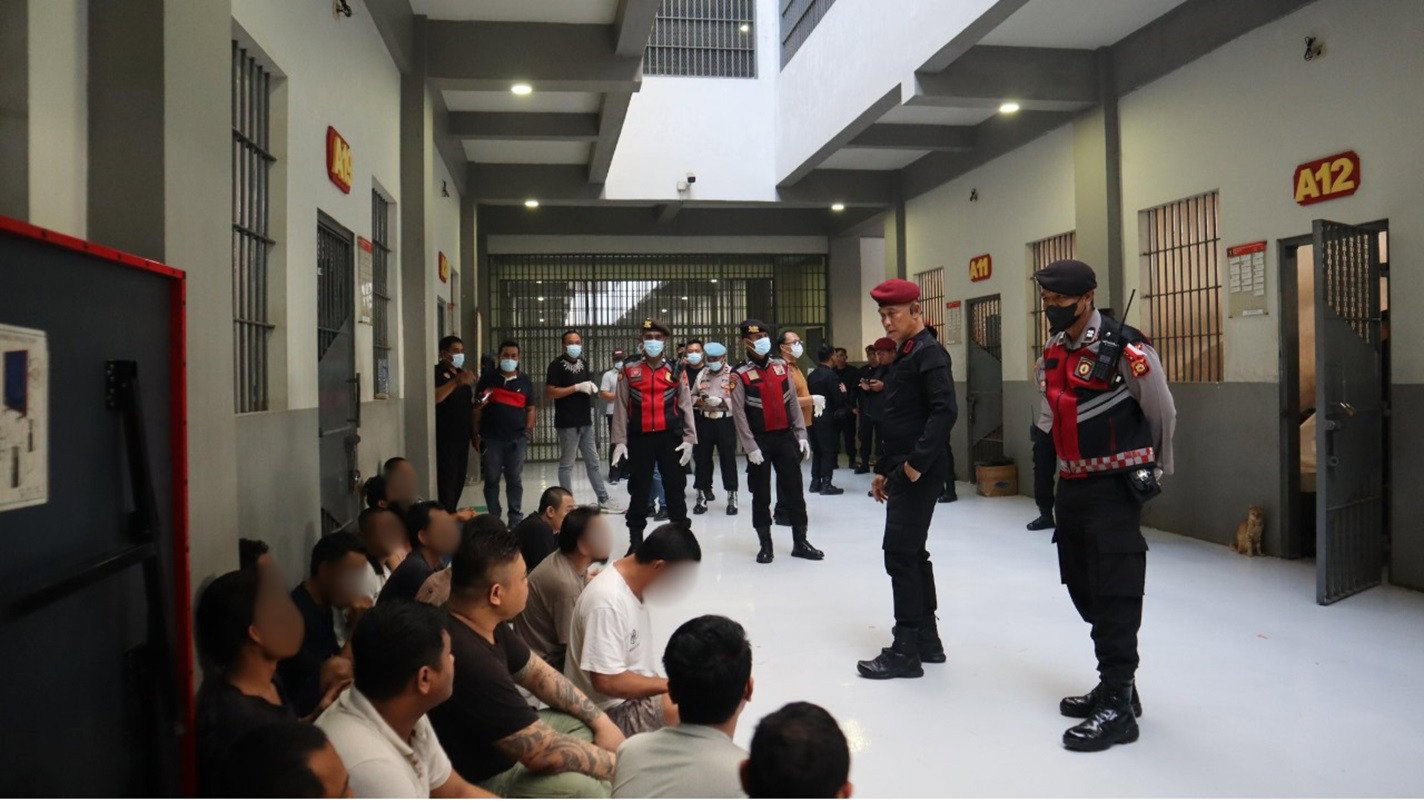 Tim Gabungan Geledah Blok WBP Lapas Kerobokan Bali, Ini Temuan Petugas Tim Gabungan Geledah Blok WBP Lapas Kerobokan Bali, Ini Temuan Petugas