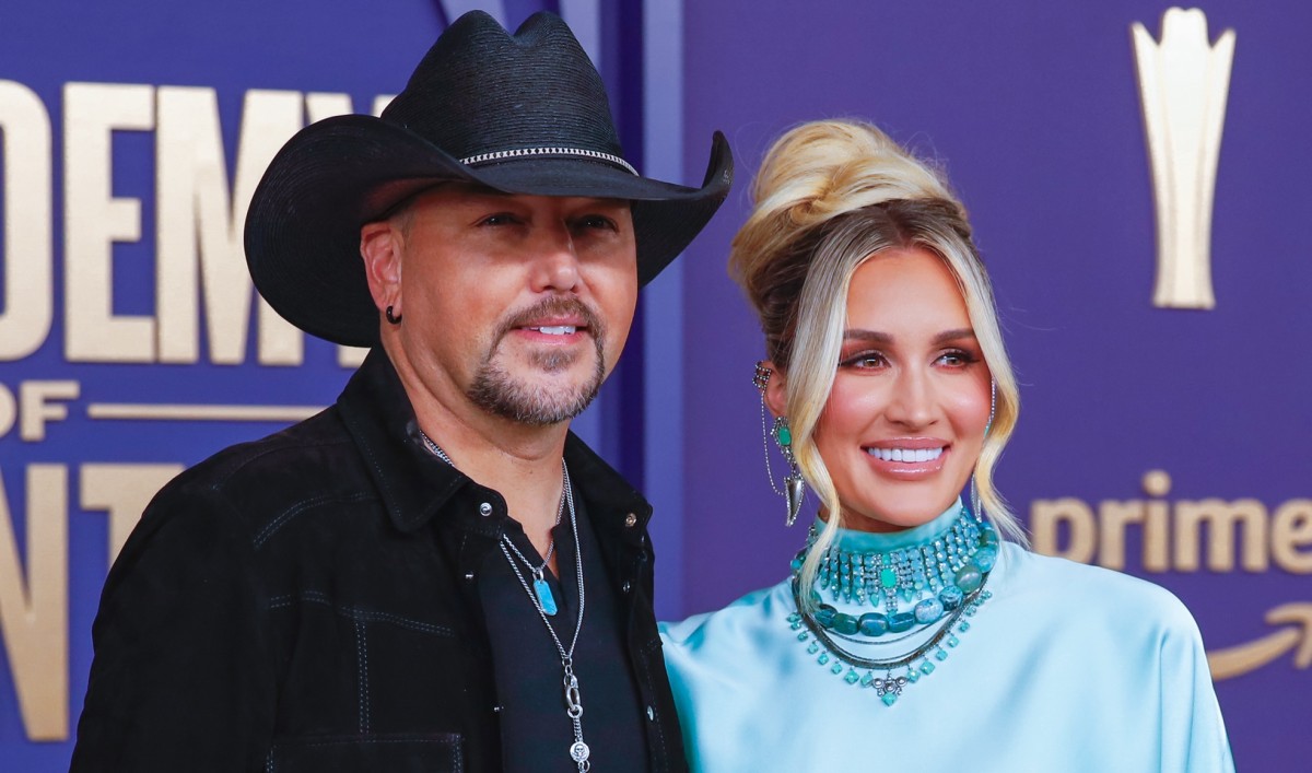 Jason Aldean Gets Handsy With Wife Brittany in Vacation Photos During ...