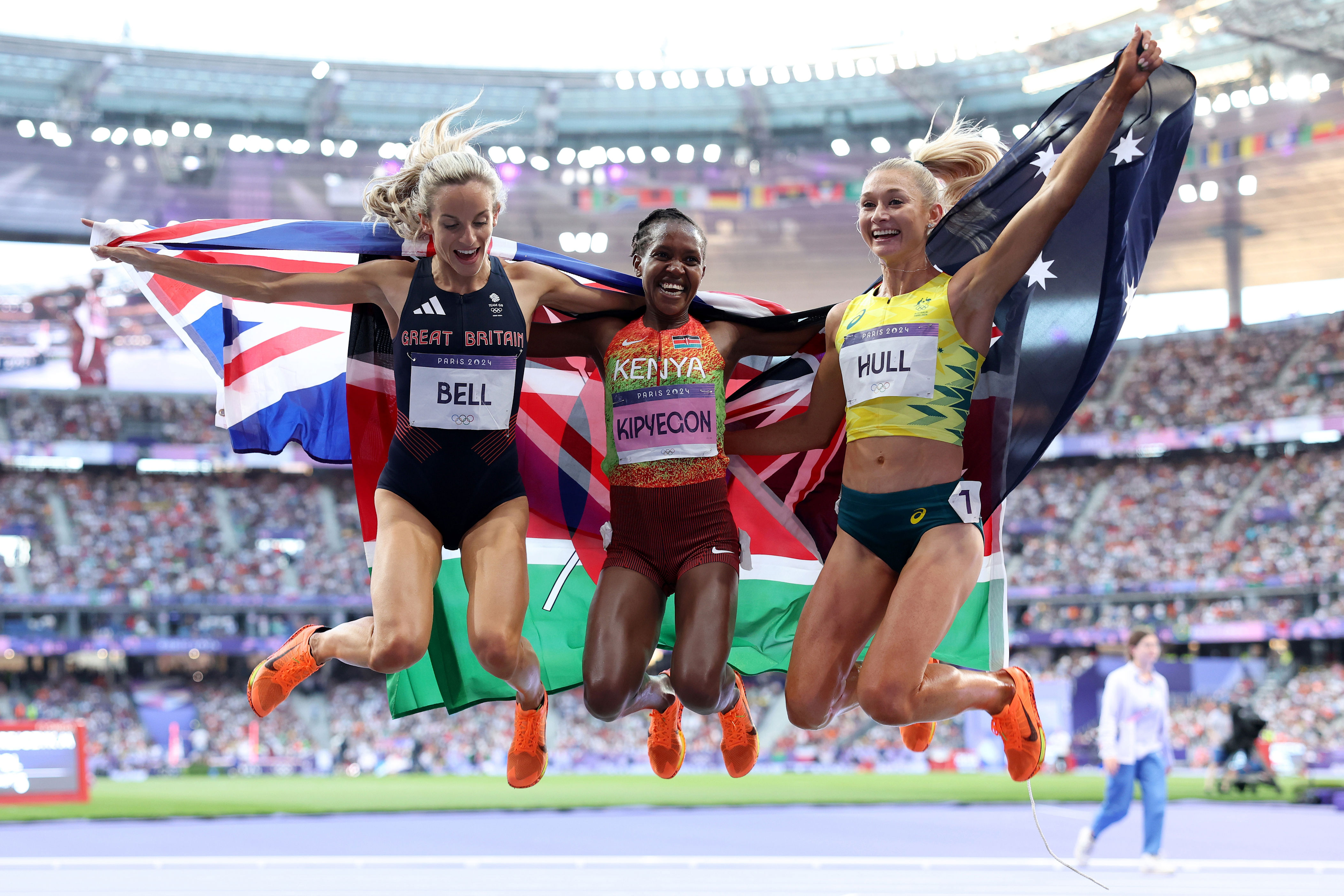 Australian runner Jessica Hull in images