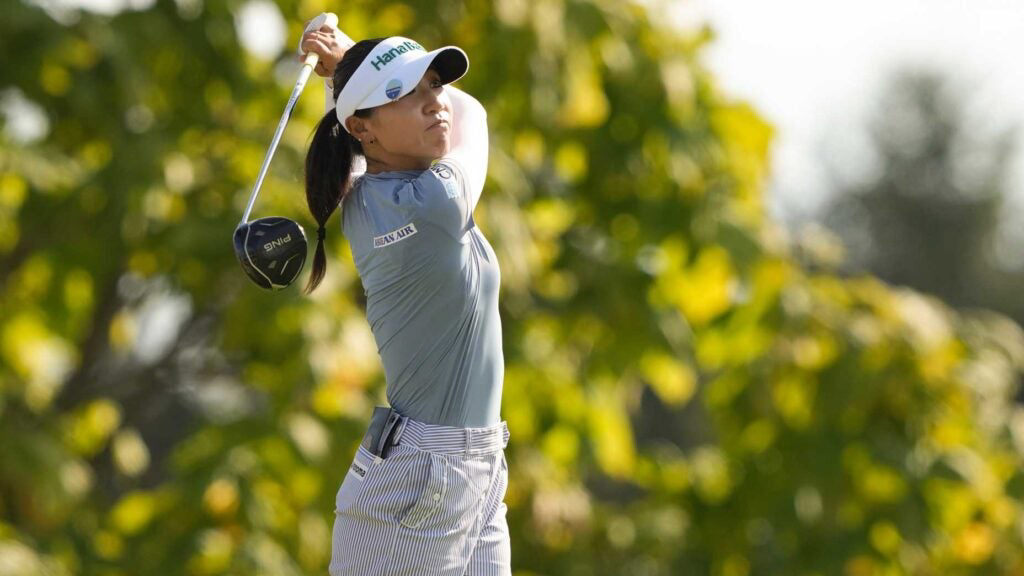 Lydia Ko rolls in final round to 3rd LPGA win of the year Lydia Ko rolls in final round to 3rd LPGA win of the year