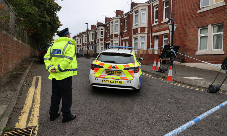 Murder probe launched after man in his 60s dies after 'fight' Murder probe launched after man in his 60s dies after 'fight'