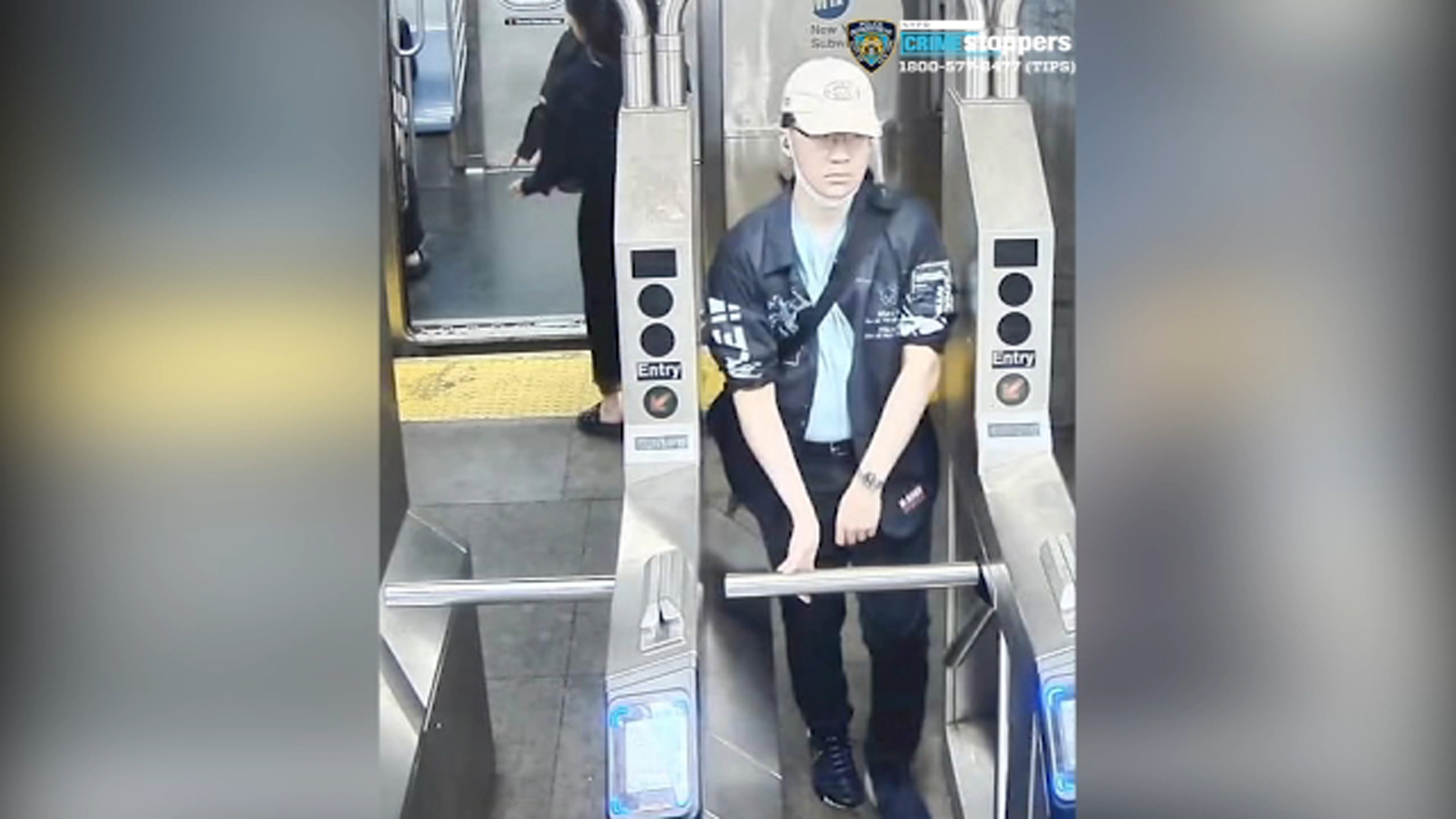NYPD releases image of suspect wanted for stabbing man in the back at ... NYPD releases image of suspect wanted for stabbing man in the back at ...