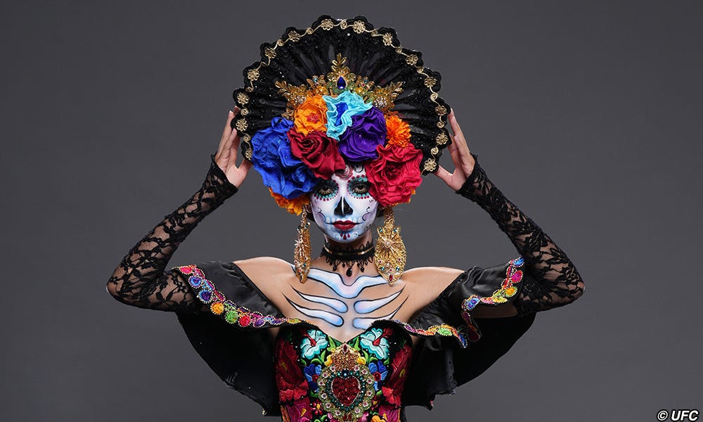 Photos: UFC, Bellator and more MMA ring card girls through the years