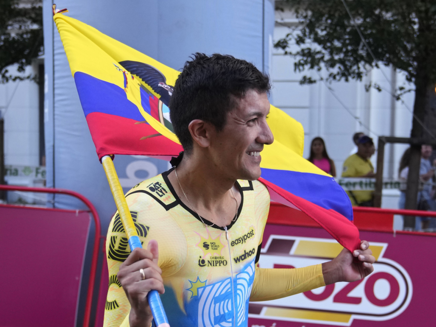 Carapaz forfait pour la course en ligne Carapaz forfait pour la course en ligne