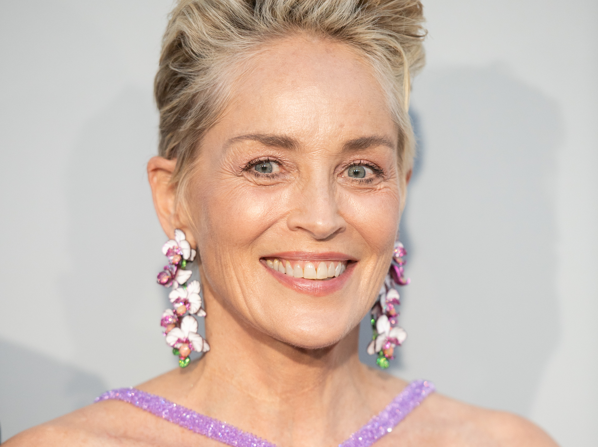 Wie bleiben Sie so schön wie Sharon Stone?
