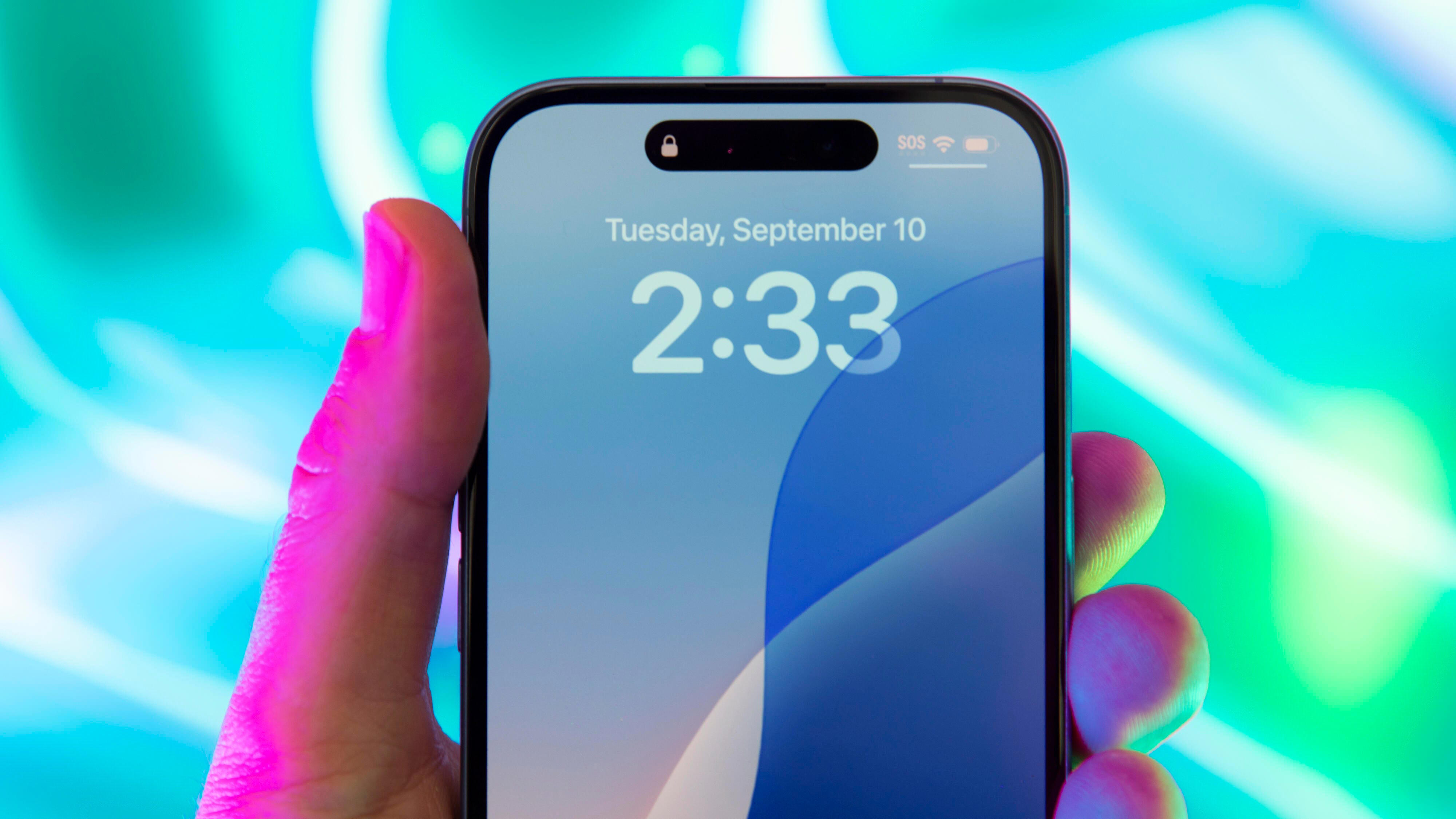 iOS 18: Everything You Should Know About RCS Messaging on Your iPhone iOS 18: Everything You Should Know About RCS Messaging on Your iPhone