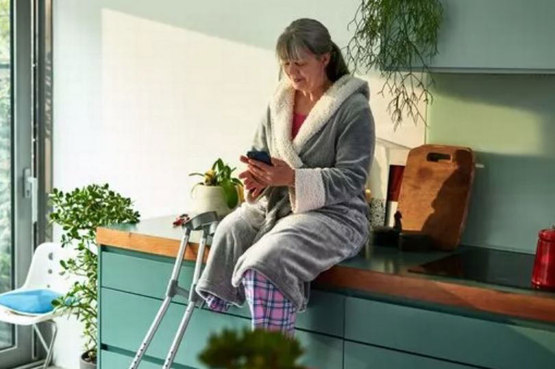 DWP warns people on ESA and PIP to consider taking 'immediate action' DWP warns people on ESA and PIP to consider taking 'immediate action'