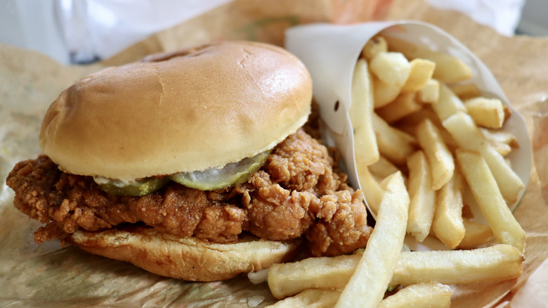 19 Fast Food Fried Chicken Sandwiches Ranked