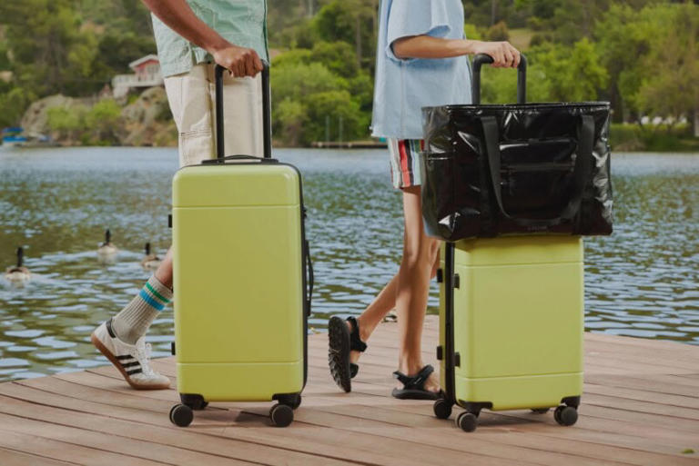 CALPAK vs. Samsonite: We Tested Both to Find Out Which is Better