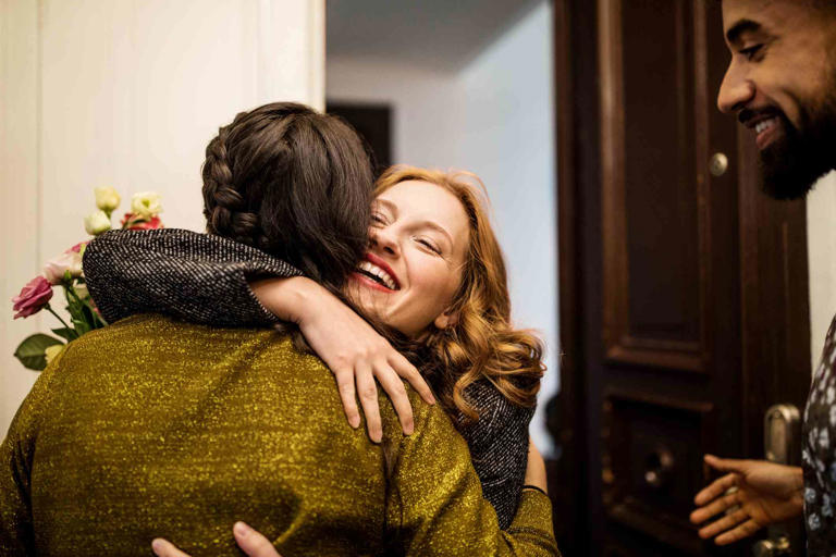 7 things to bring as a house guest that actually help your host