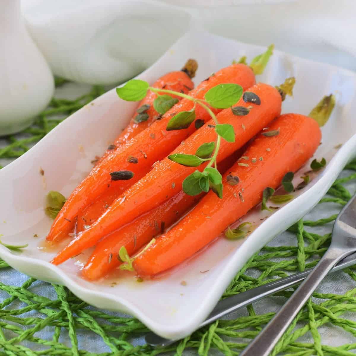 How to Make Sweet and Tender Glazed Carrots in Your Microwave