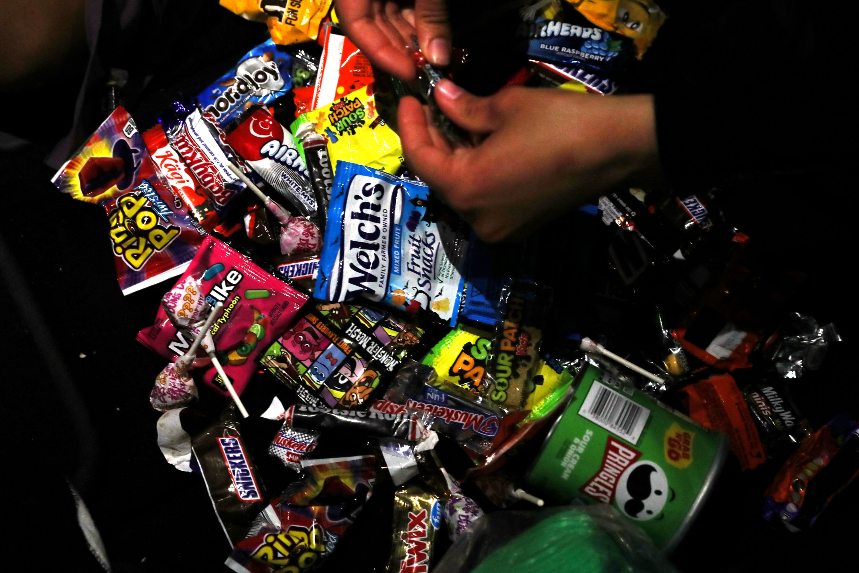 Get ready for Halloween. Here's the most popular candy in California ...
