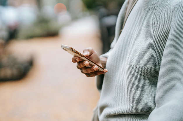 4 social media mistakes that can ruin relationships 4 social media mistakes that can ruin relationships