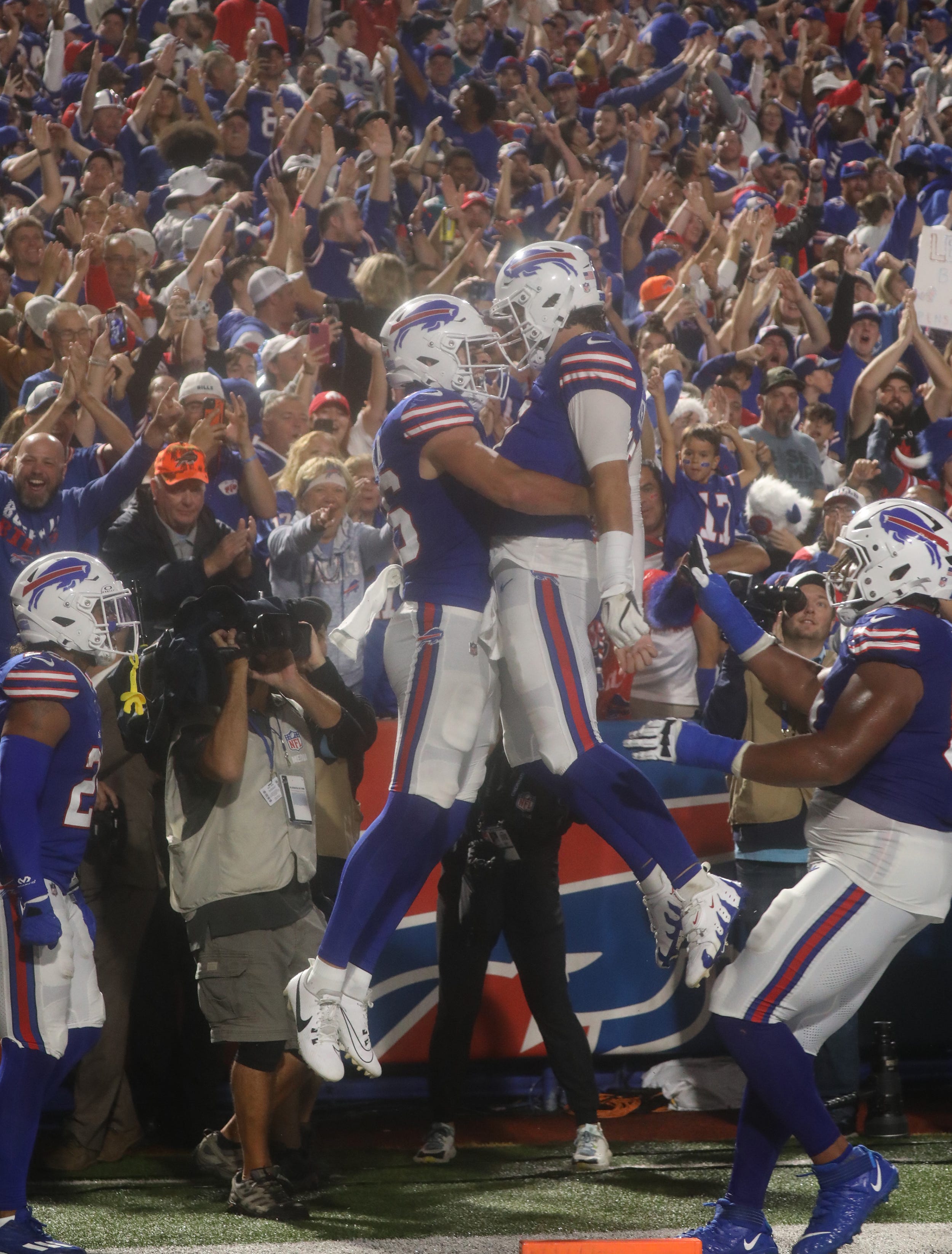 Josh Allen launches Bills to top spot in NFL power rankings after ...