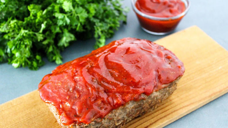 People Think Meatloaf Is Dry And Not Flavorful, But We're Sharing Tips ...