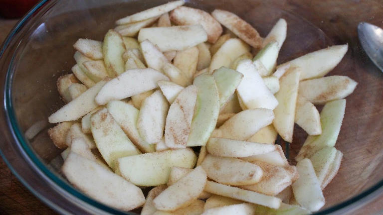 Jenni's Shared A Great, Basic Old-fashioned Apple Crisp Recipe That ...