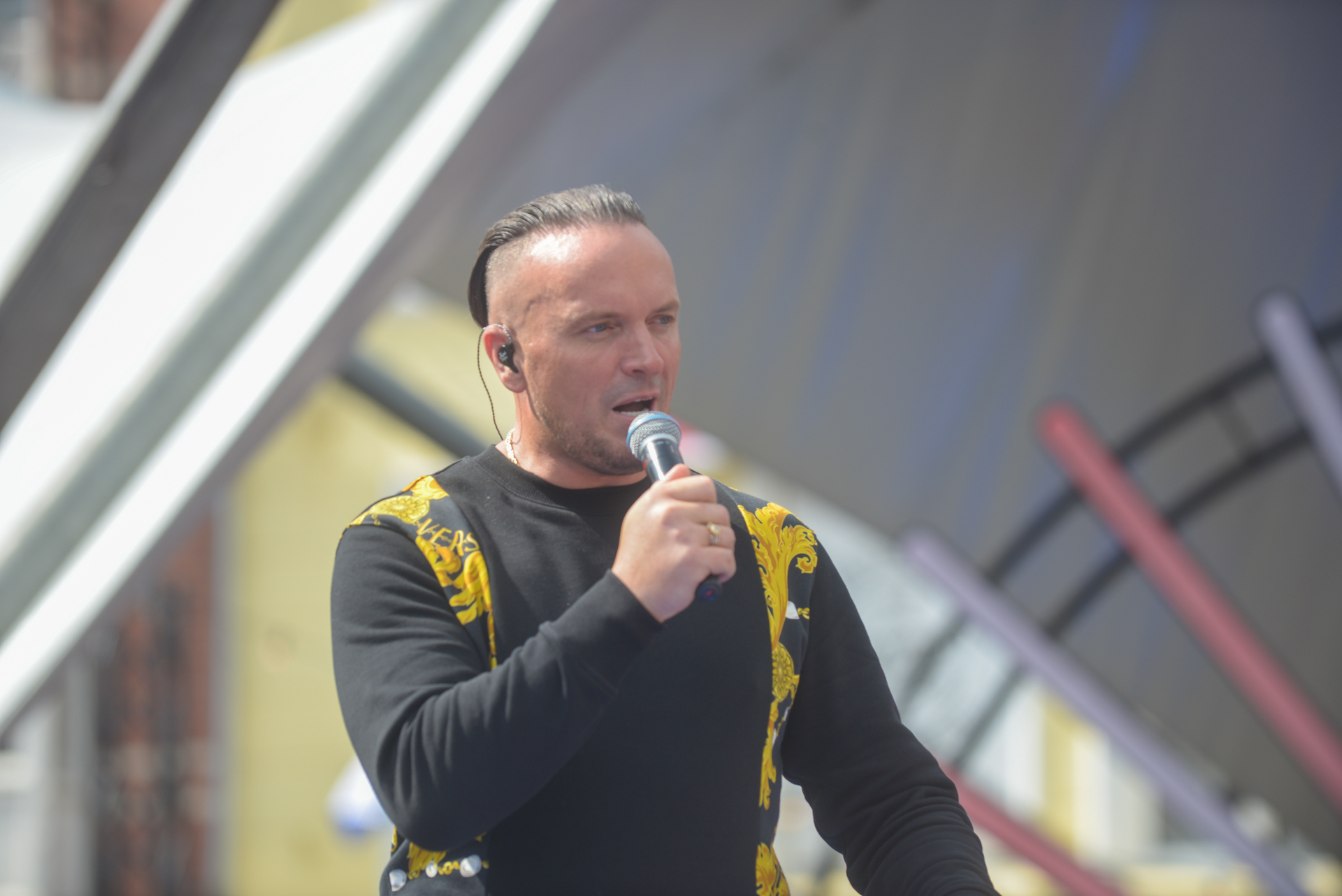 Frank van Etten tikt pers op de vingers