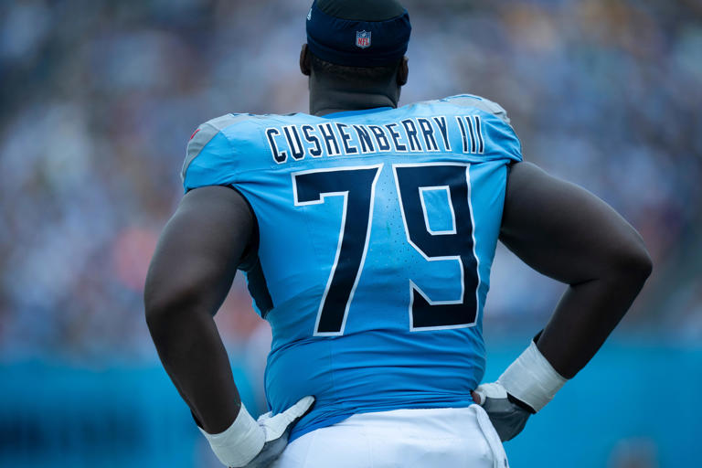 How close is Lloyd Cushenberry III to returning for Titans? How's he ...