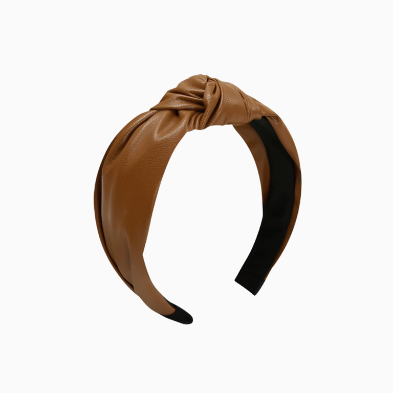 A List of Fall Accessories to Elevate Your Looks