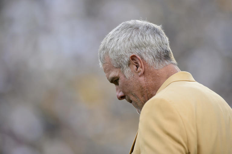Brett Favre Shares Unfortunate Update On Battle With Parkinson's