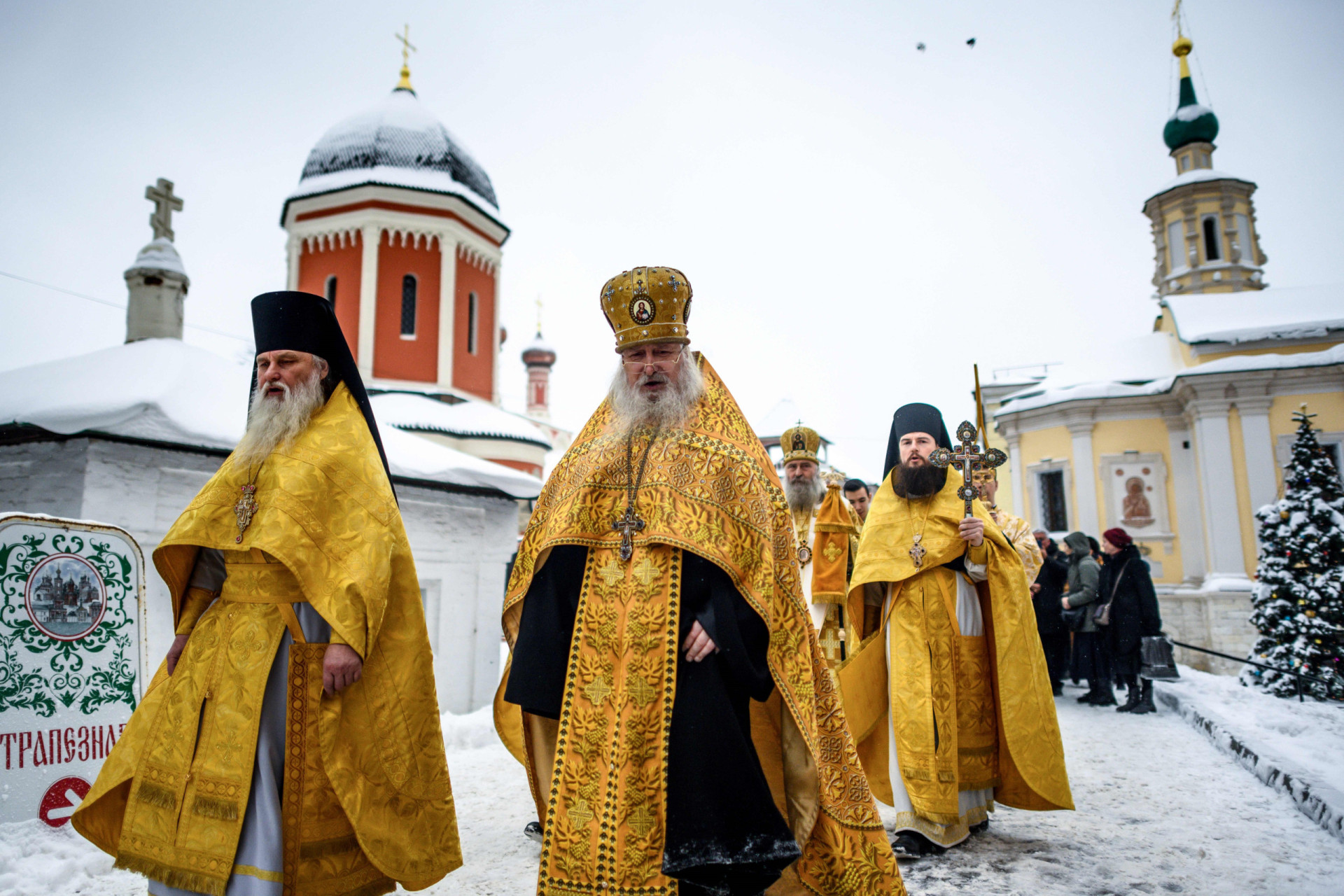 Orthodox vs. Catholic: What's the difference?