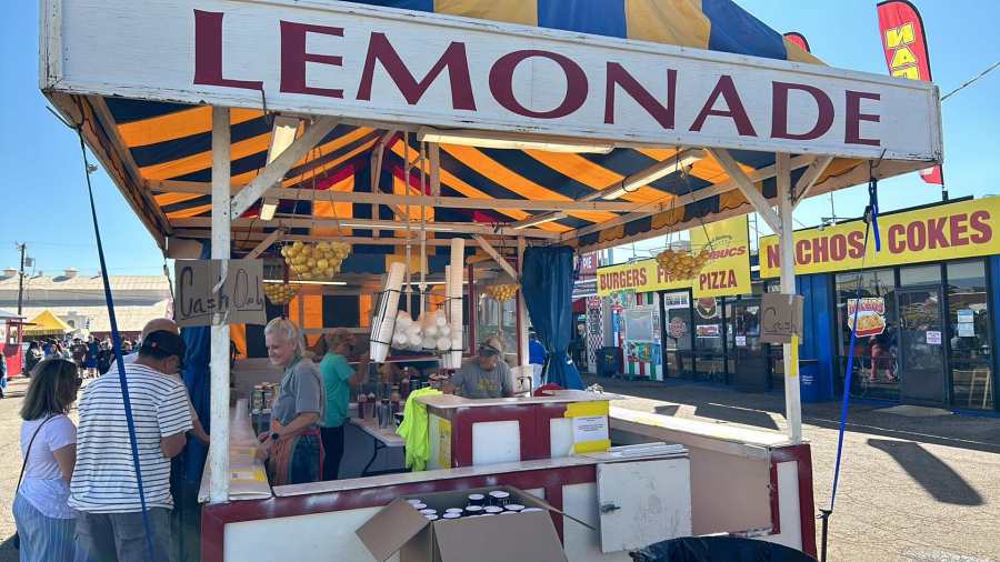 Volunteer at the South Plains Fair lemonade stand