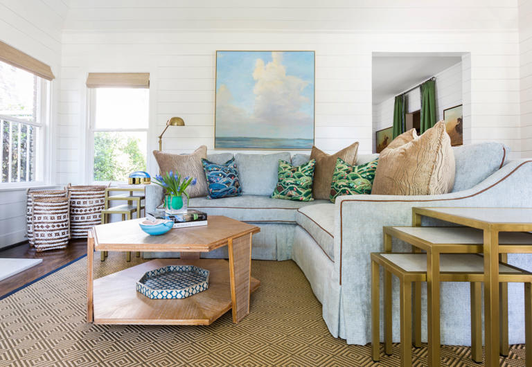 51 Small Living Room Ideas for a Cozy Common Area
