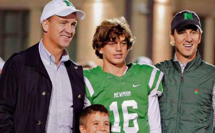Manning Clan Stat Comparison: Peyton vs Eli vs Arch vs Archie Manning Clan Stat Comparison: Peyton vs Eli vs Arch vs Archie