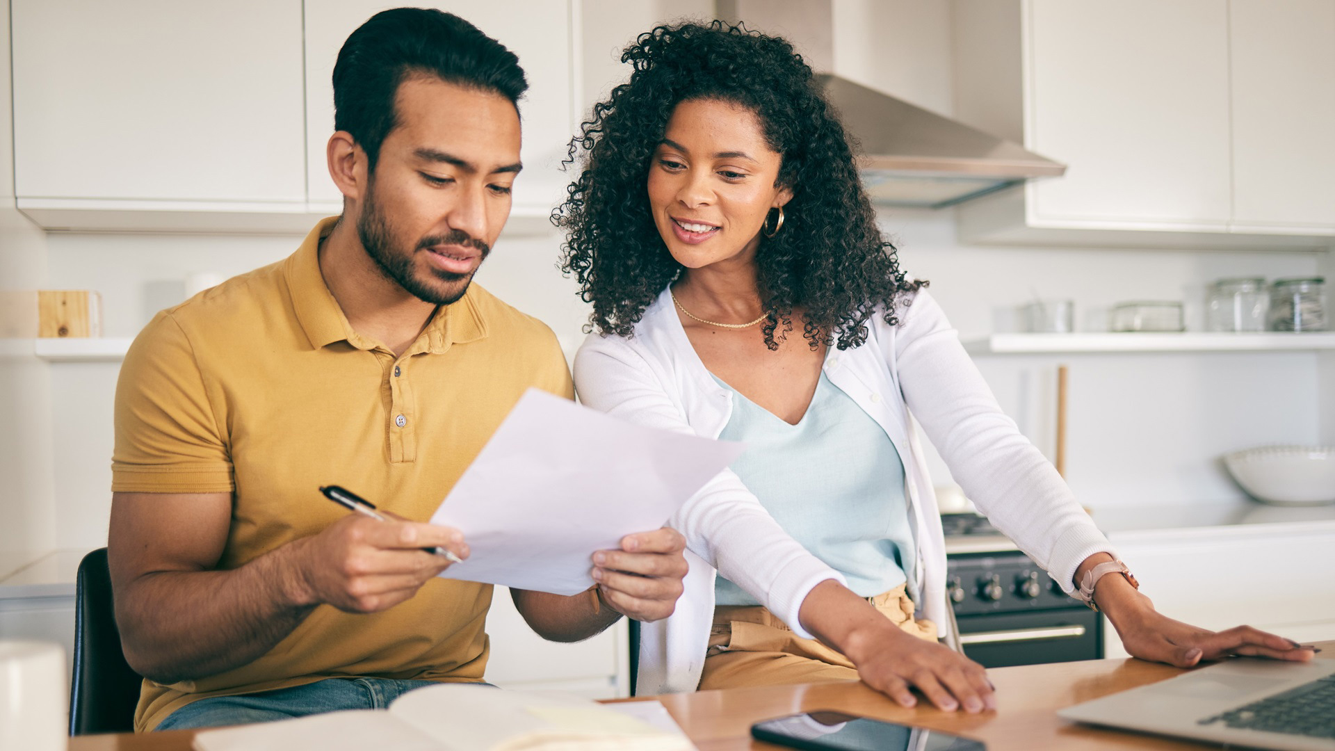 For Autopaying Bills, Should You Use Credit or Debit? For Autopaying Bills, Should You Use Credit or Debit?