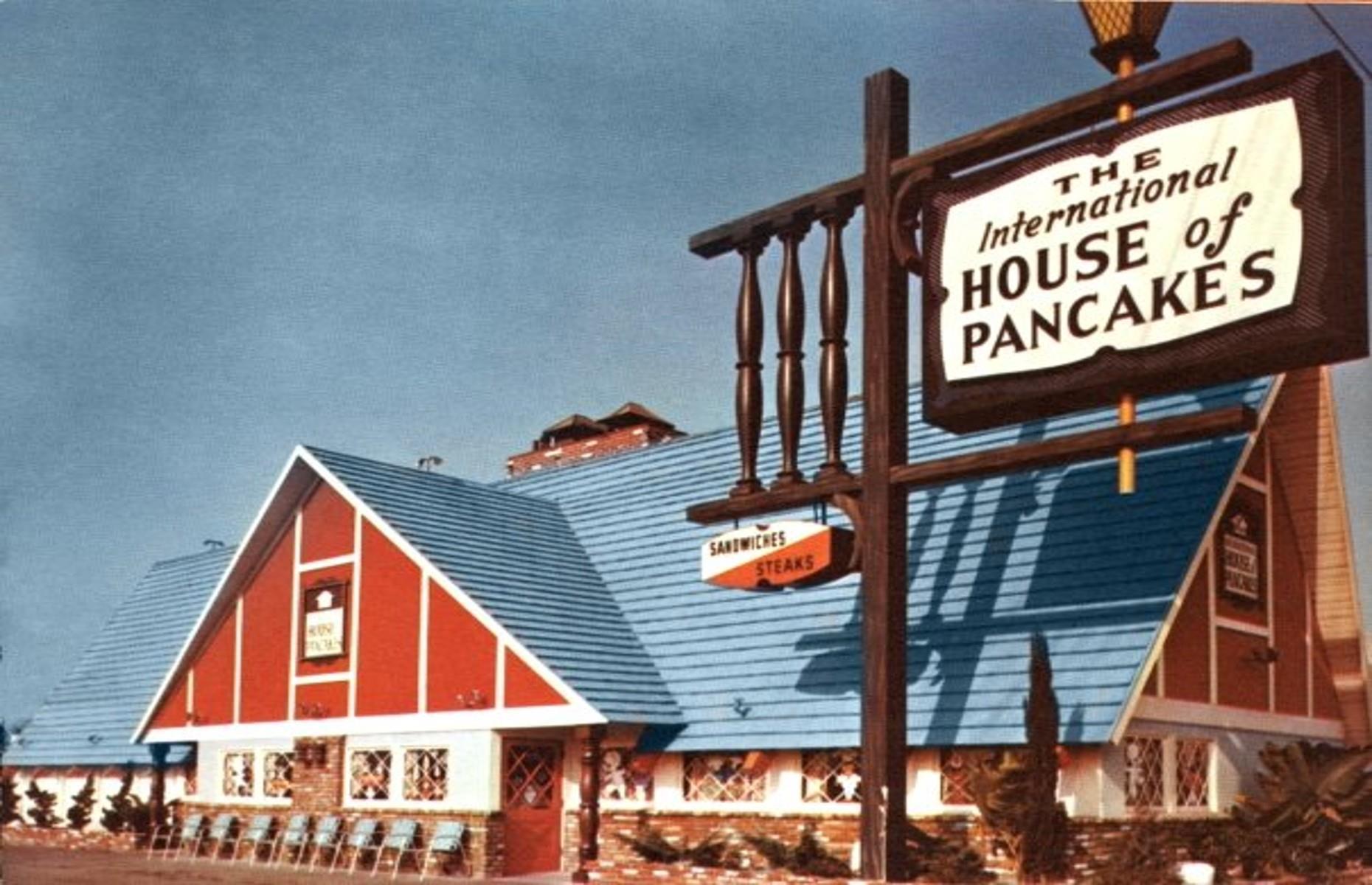 The Surprising History Of How IHOP Became A Pancake Giant