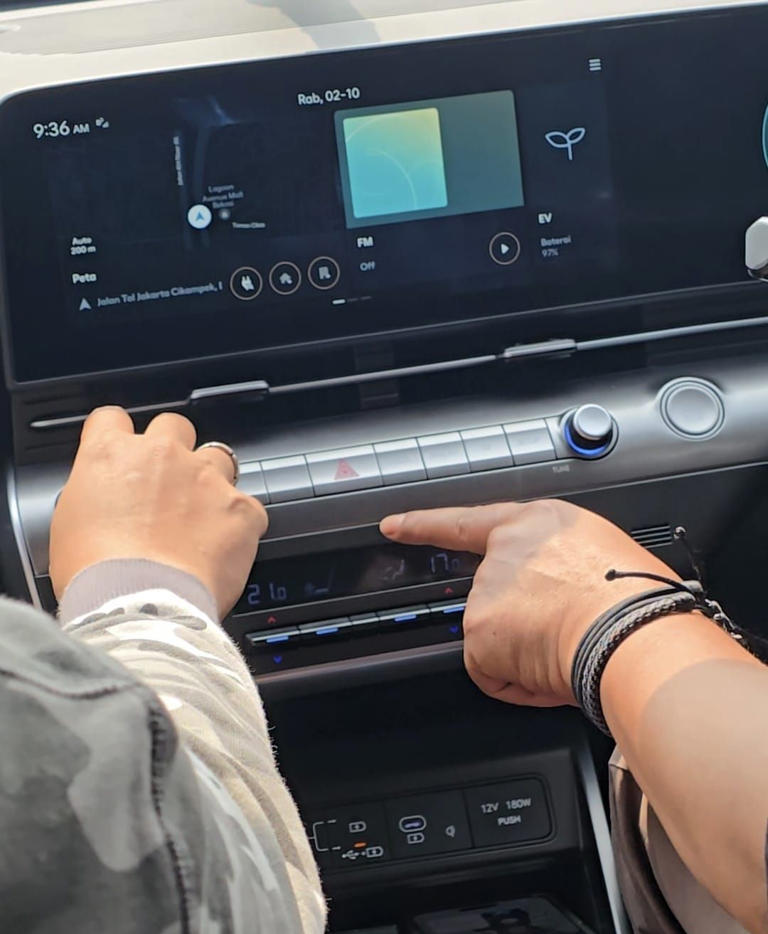 Ini Alasan Hyundai Tetap Hadirkan Tombol Fisik Pengaturan Fitur di ... Ini Alasan Hyundai Tetap Hadirkan Tombol Fisik Pengaturan Fitur di ...