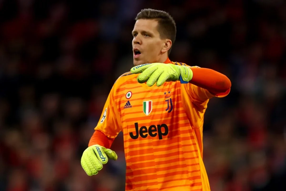 Transfer: Barcelona confirm signing of ex-Arsenal goalkeeper Szczesny Transfer: Barcelona confirm signing of ex-Arsenal goalkeeper Szczesny