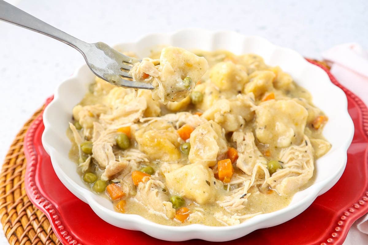 25 Southern Country Cooking Dishes That Disappear First at Potlucks