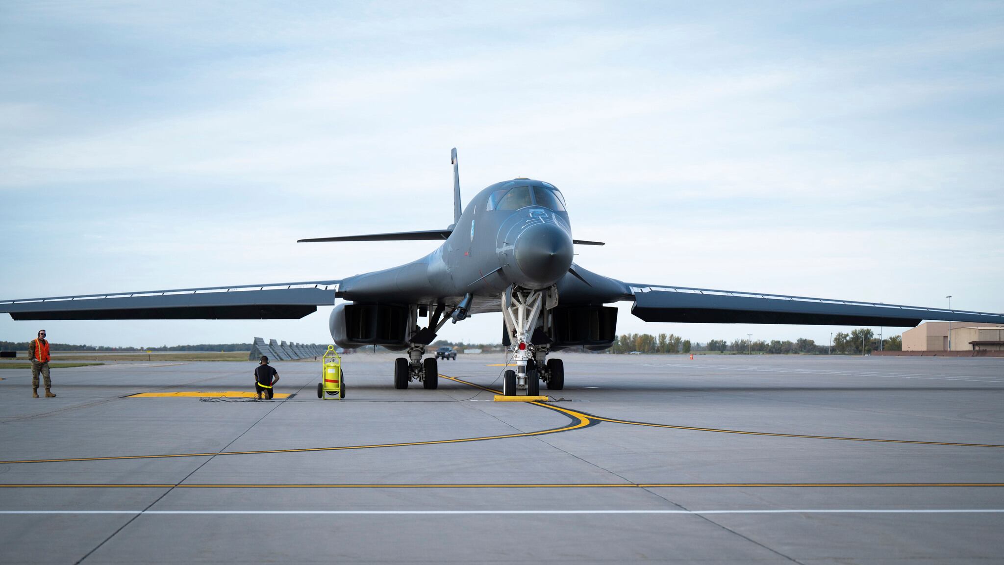 B-1 Bomber visits Grand Forks in preparation for upcoming move