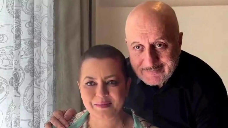 Mahima Chaudhry reveals her parents found out about her cancer through ... Mahima Chaudhry reveals her parents found out about her cancer through ...