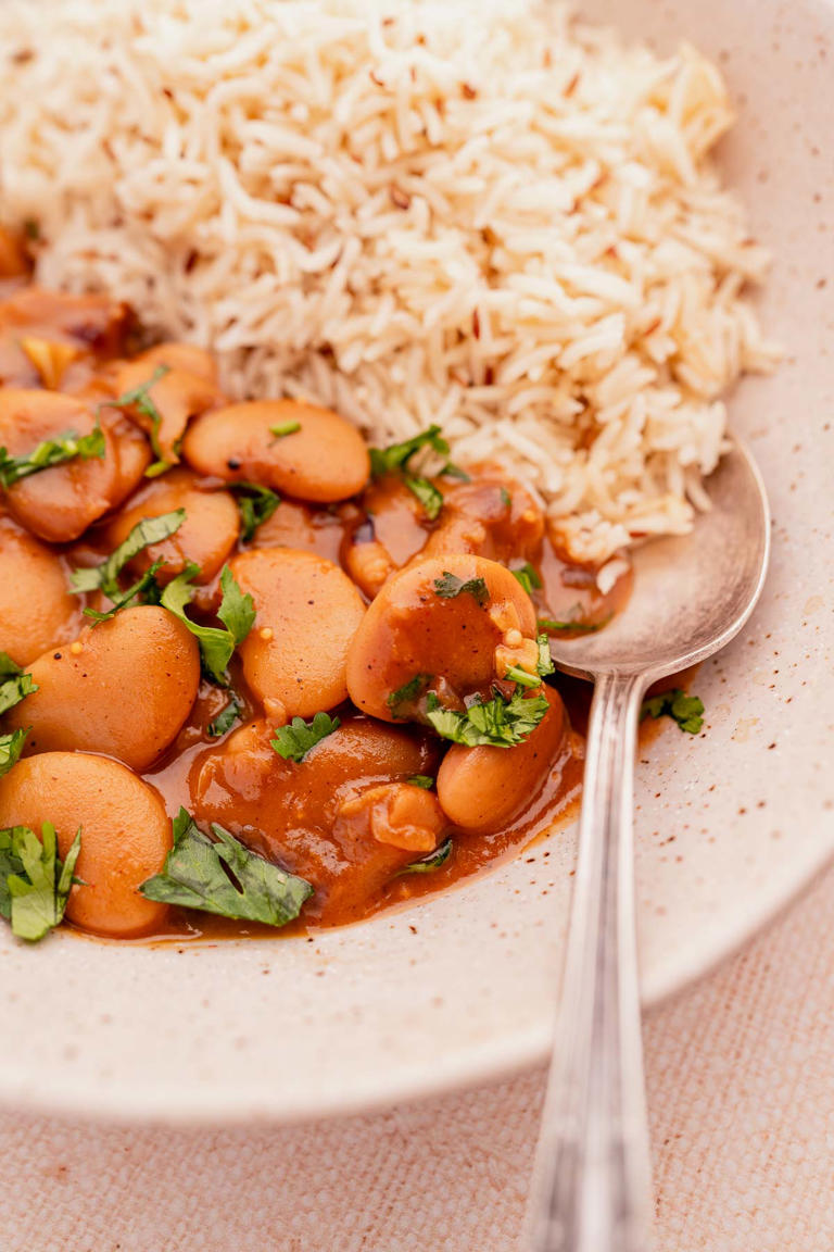 Easy and Delicious Butter Bean Curry