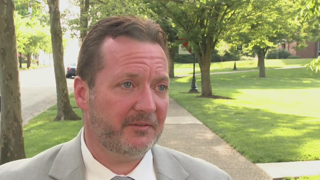 Former Greene County DA and chief detective charged for allegedly using ... Former Greene County DA and chief detective charged for allegedly using ...