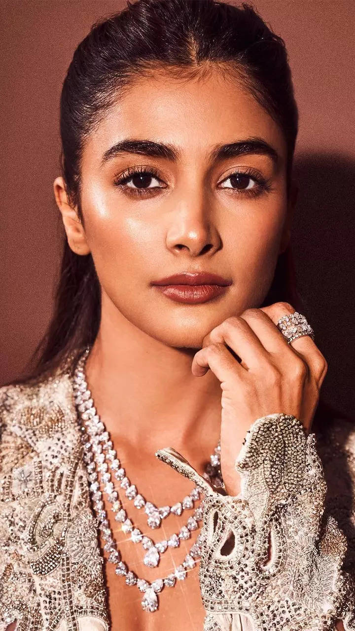 Pooja Hegde exudes grace and captivating charm Pooja Hegde exudes grace and captivating charm