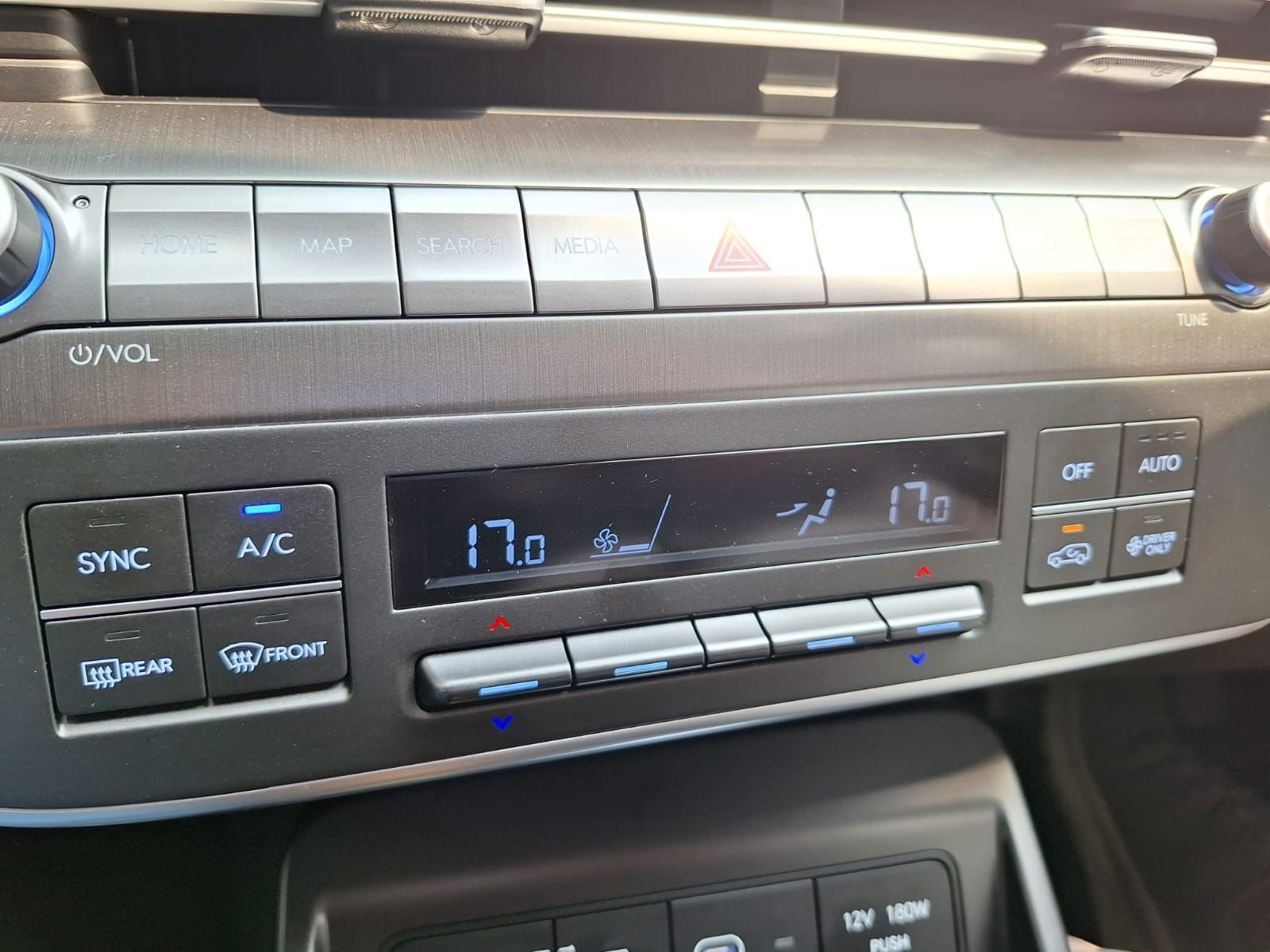 Perlu tahu, jaga AC mobil tetap dingin dengan rutin melakukan hal ini