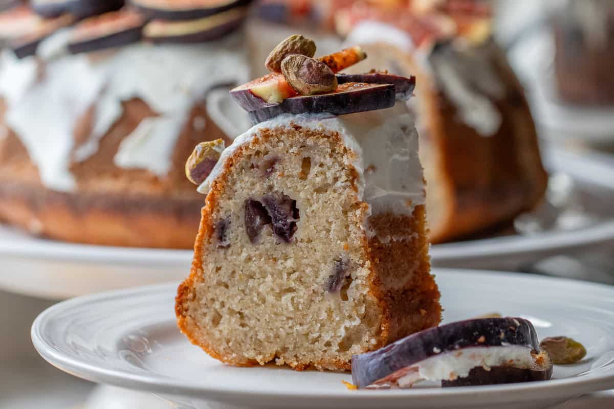 Cake Recipes Perfect for Weekend Treats